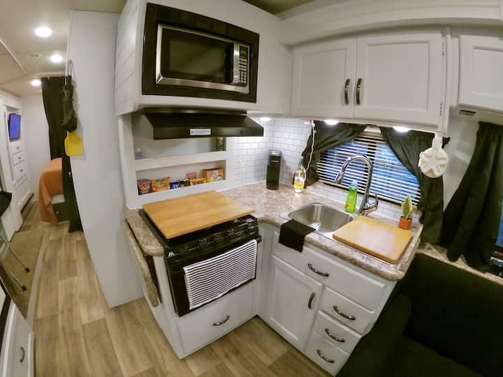 Cozy Cottage On Wheels, Near Downtown Nashville - Hendersonville, TN