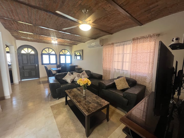 Lugar Acogedor, A 5 Minutos Del Down Town. - Cabo San Lucas