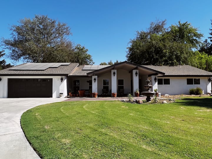 Acre Farm House - Bakersfield, CA