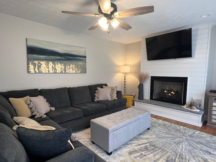 Reduced Price! 3 Bedroom Home In Dntwn Weaverville - Weaverville, NC