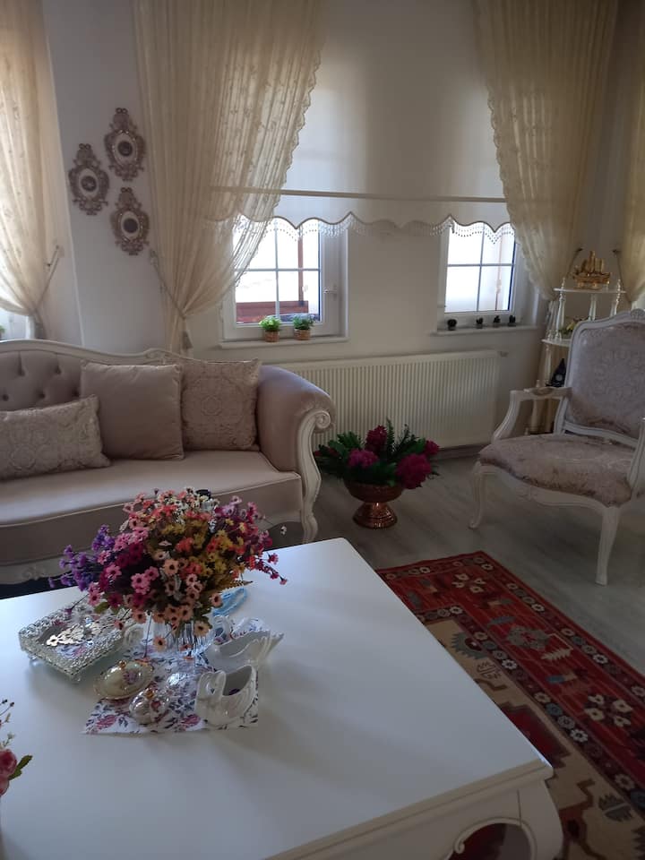 5+1 Villa With Sea View, Close To Sera Lake - Трабзон
