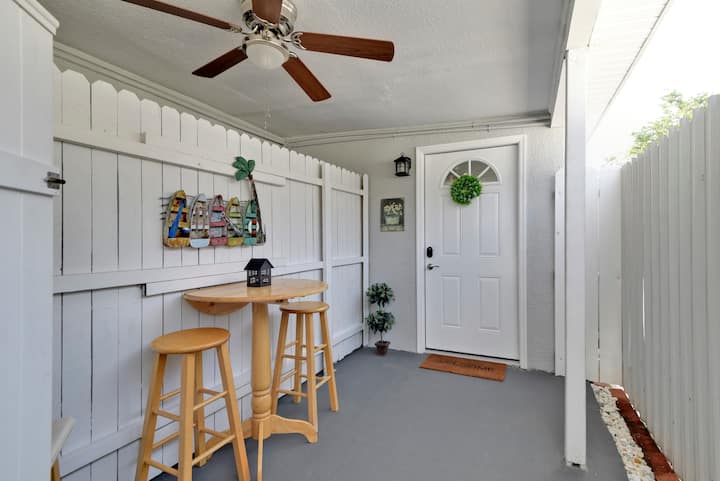 Private Suite- 1/1 -Walk To Rj And Steinbrenner - Davis Islands, FL