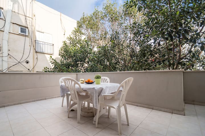 Lovely 2 Rooms With Big Terrace Up To 4 People - Telavive