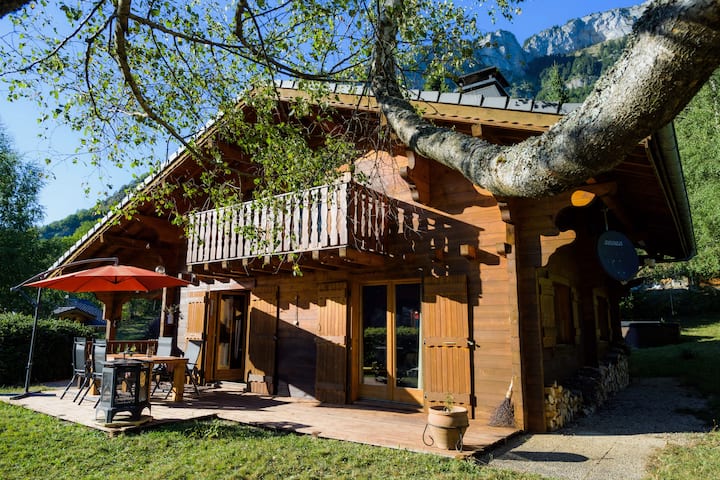Chalet La Vache Blanche - 6 Pers - Jacuzzi - Abondance