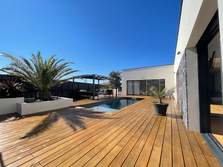 Magnifique Villa Avec Piscine - Mios