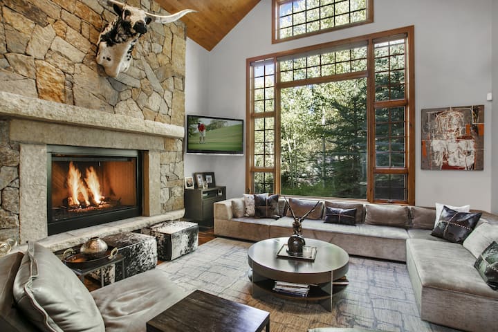 On Vail Bus Route! Hot Tub, Fire Pit, Sauna! - Vail, CO