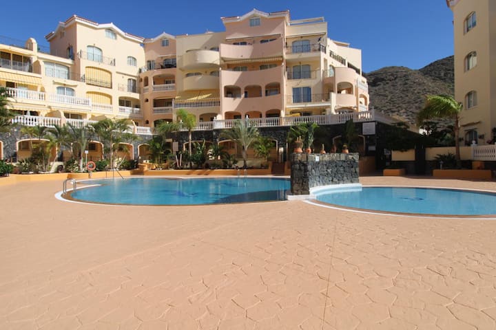 Precioso Estudio Vistas Al Mar, Piscina, Wifi - Los Cristianos
