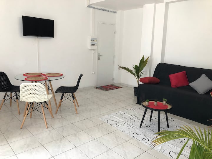 Appartement Cosy Au Centre-ville Parking Gratuit - Fort-de-France