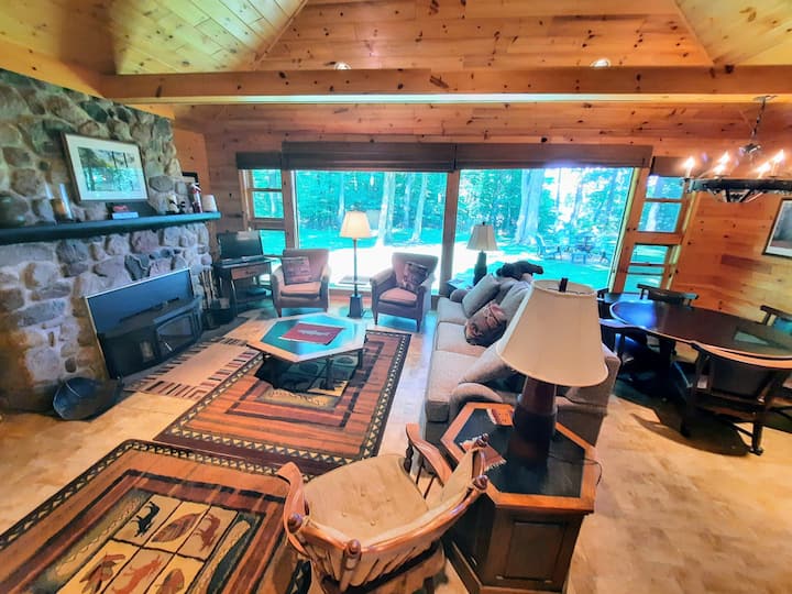 Birch Lodge - Lakefront W/ Fireplace Near Trails! - Presque Isle, WI