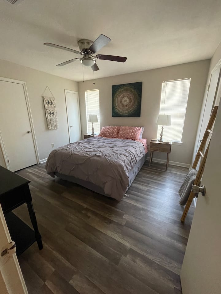 Lovely 2br Condo Close To Women’s Hospital - Baton Rouge, LA