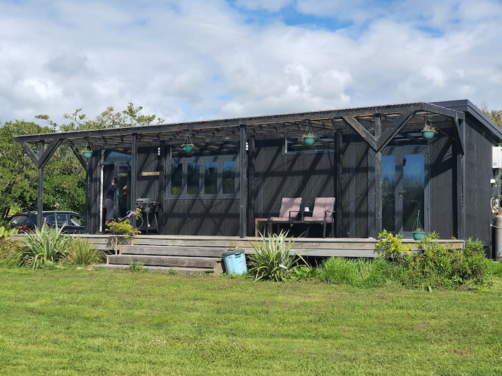 Rural Escape Luxury Tiny Home. - Ōhau
