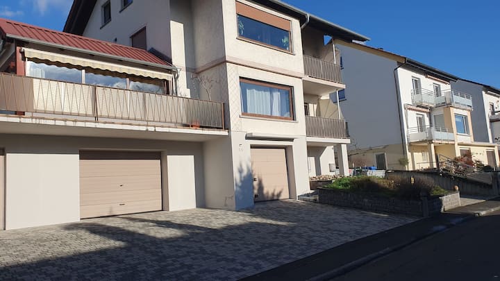 Top Ausstattung - Autobahnnähe - Parkplätze Gratis - Gelnhausen