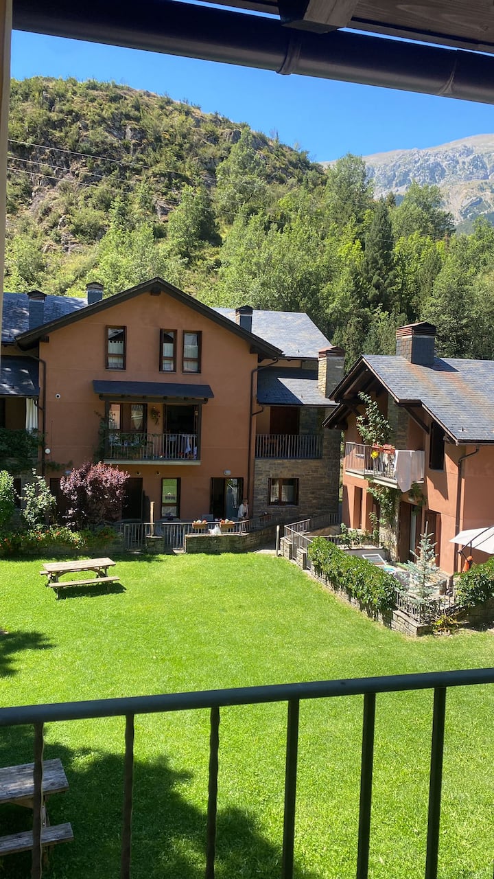 Fantástico Piso Con Terraza En Valle De Benasque - San Juan de Plan