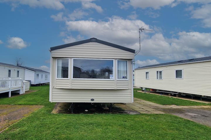 8 Berth Caravan Near To Beach Ref 23041c - Heacham