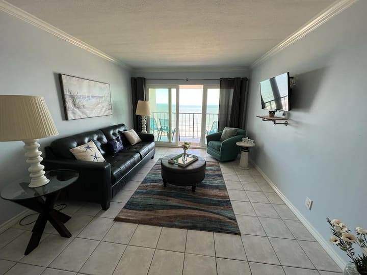Penthouse 1 Bedroom With Beautiful Beach Views! - Galveston, TX