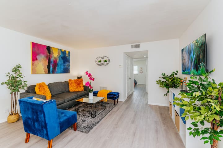 Sleek 2br Apt | Close To Dt & Beach | Free Parking - Fort Lauderdale