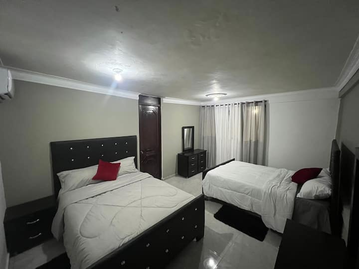 Villa Encantada Los Juanes Discreta Y Natural - Santo Domingo