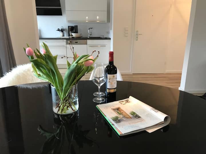 Wunderschöne Große Ferienwohnung In Schortens - Schortens