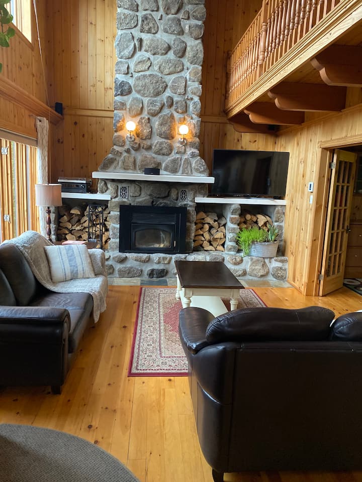 Chalet Chaleureux Laurentides - Saint-Sauveur