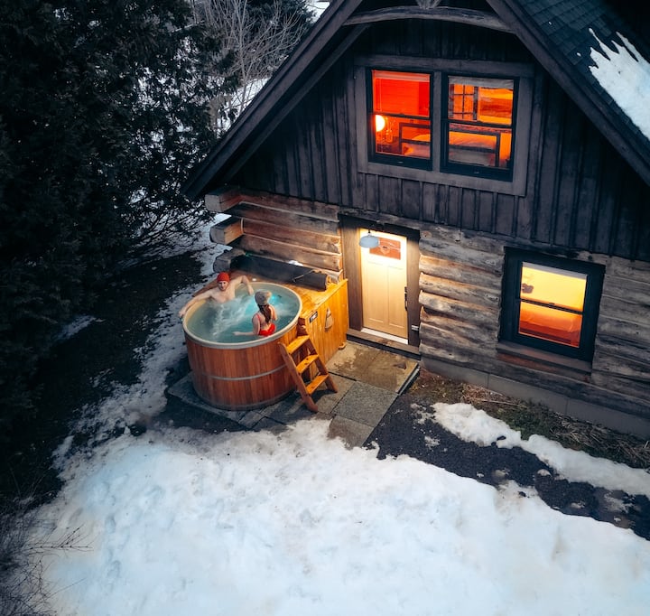 The Log Cabin • Hot Tub • Sauna • Near Whiteface - Wilmington, NY