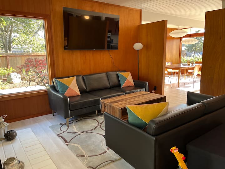Modern & Comfy, Spacious Yard, Central Location - San Mateo, CA