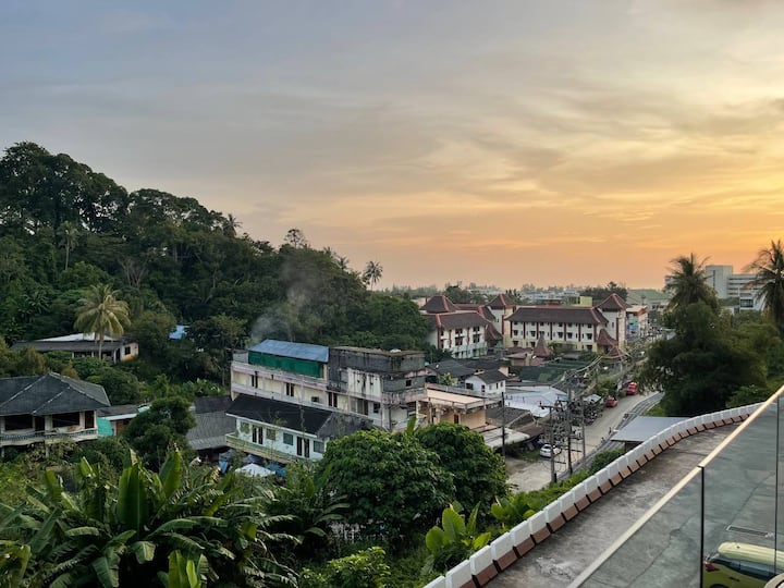 Relax In Style At Our Karon Beach Condo - Kata Beach