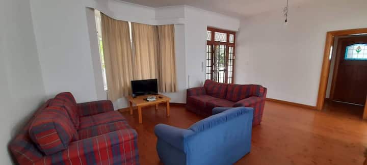 Room 9 In Nine Bed Shared House Close To Uct - Cape Town