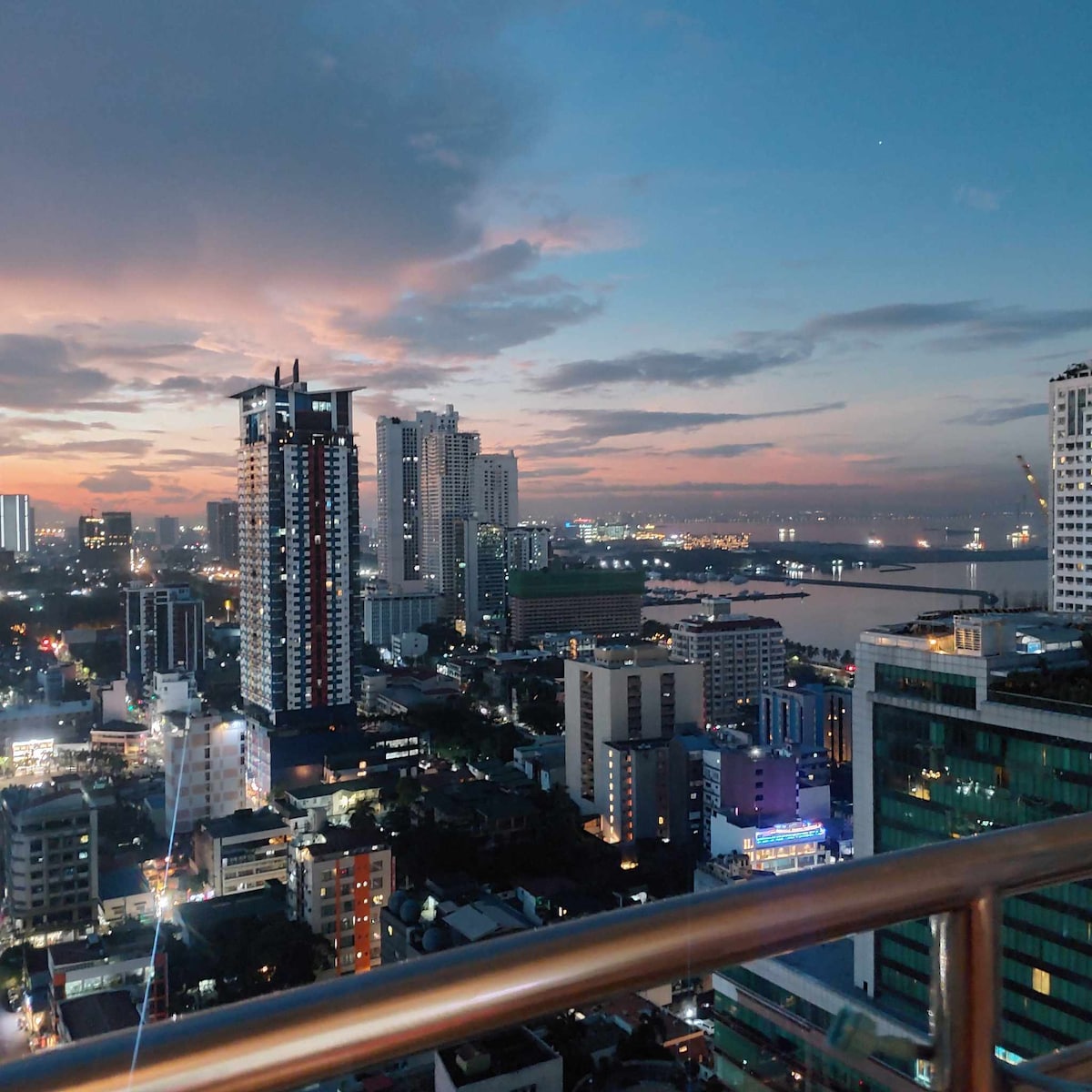 Studio Birch Tower - Condominiums for Rent in Manila, Metro Manila ...