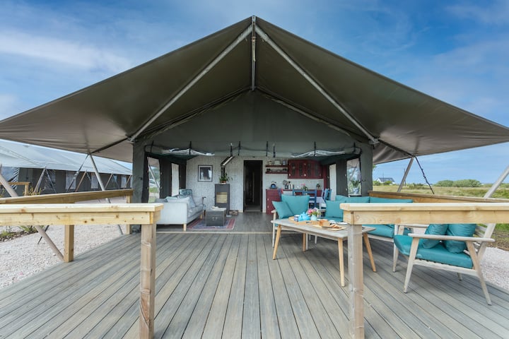 An Fhanleog 
Luxury Safari Tent Connemara Glamping - Ireland