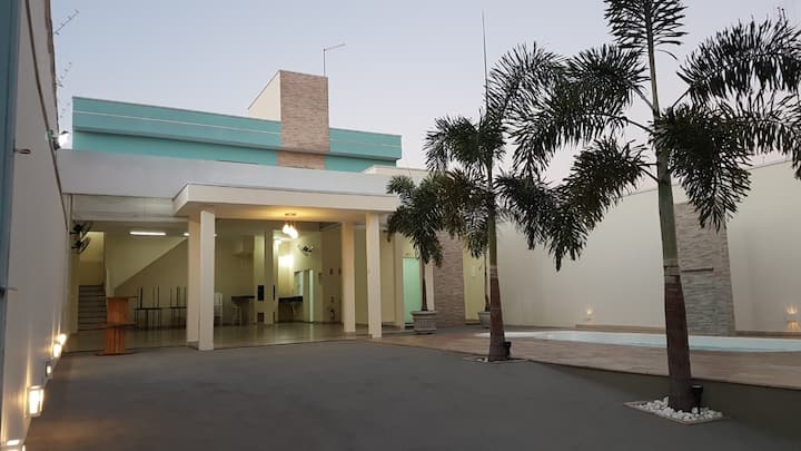 Espaço 203 Casa Agradável Com Piscina - Americana