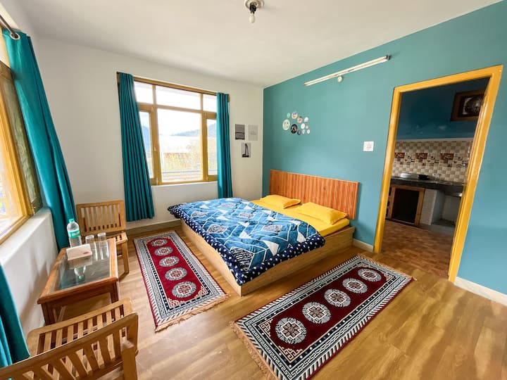 Homestay In The Pine Forest Of Manali. - Manali