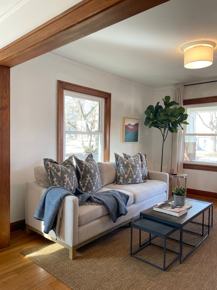 The Coziest Bungalow In Waldo - Kansas City