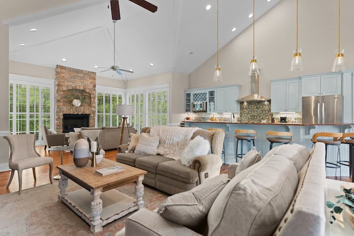 10 Acre Private Escape! Sleeps 9, Pets Welcome! - Topsail Beach, NC