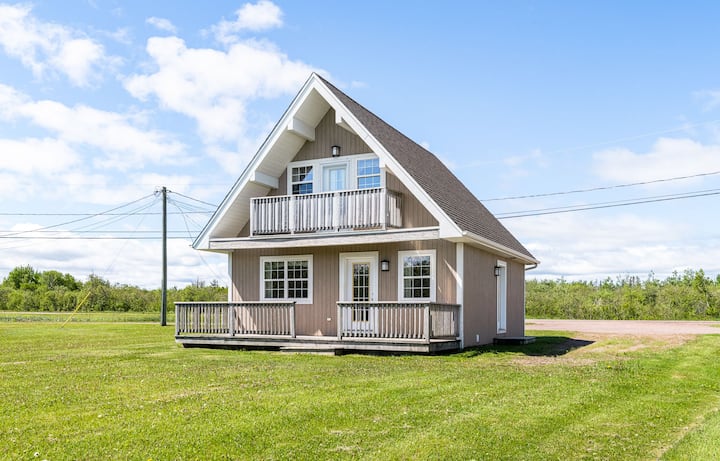 3 bedroom beach cottage at L'aboiteau beach. - Vacation homes for Rent ...