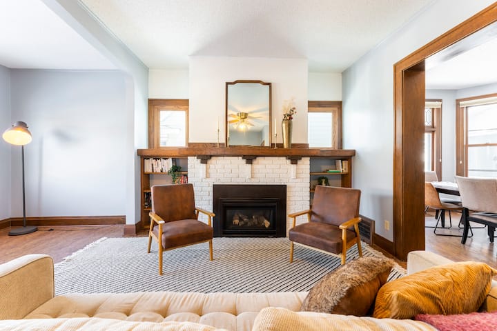 Historic Home Getaway In The Heart Of The Cities - Saint Paul, MN