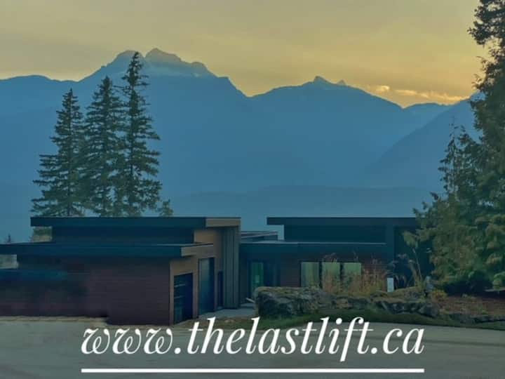 Modern Luxury At Revelstoke Mountain Resort - Revelstoke