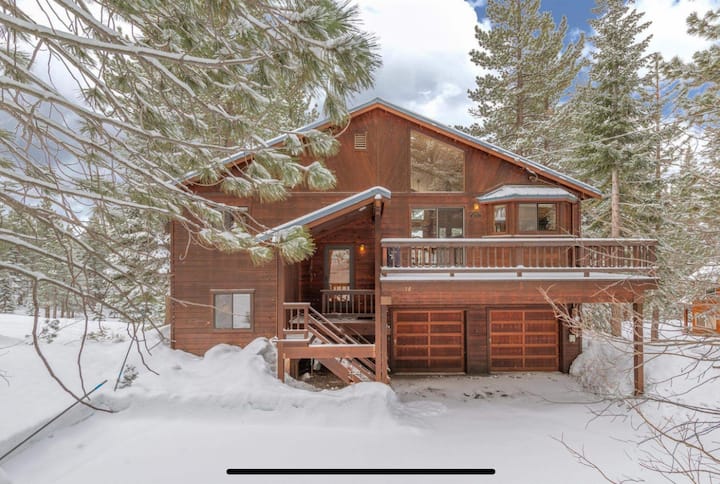 2 Bedrooms At Winter Wonderland - Truckee, CA
