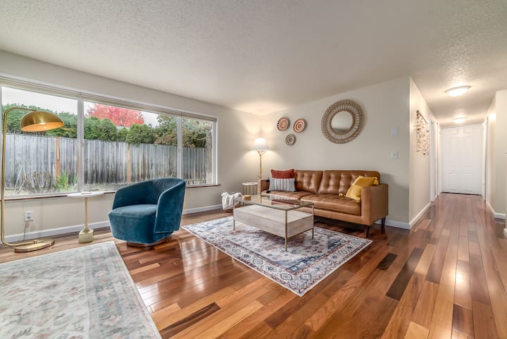 King Bed•hot Tub•game Room•arcade•a/c Near Uofo - Eugene, OR