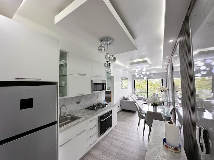 Atractivo Apartamento Cerca Al Mar, En La Capital - Santo Domingo