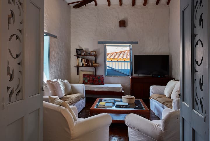 Casa Amplia Con Piscina - Barichara