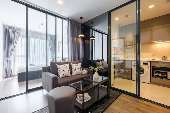 2br High Fl. Sky-pool+sunbath&24hrs Gym-1m Bts&mrt - Thaiföld