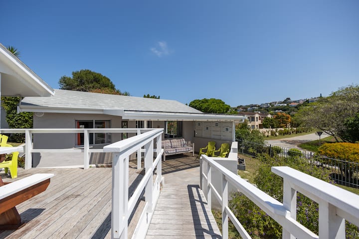 Close To The Beach - Solar Power - Plettenberg Bay