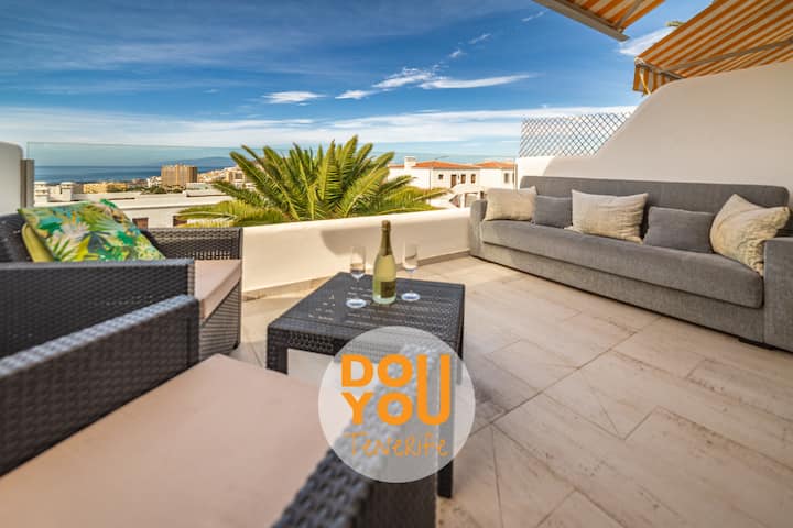 Modern Apartment, Sea View, 1 Bed Room, Pool - Los Cristianos