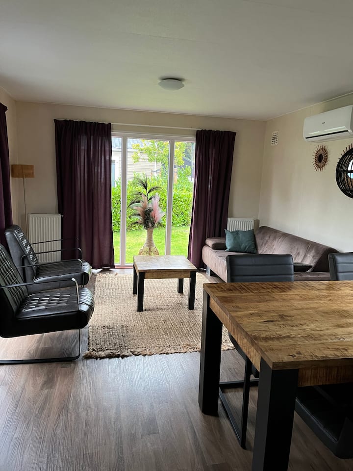 Gezellig Chalet Aan De Bosrand In Voorthuizen - Barneveld