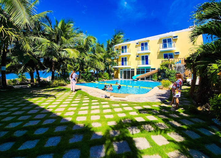 Beachfront 12pax  W/free Breakfast, Private Resort - Morong