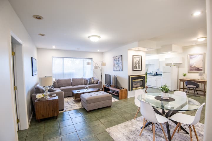 Large 2-bdrm Suite In Great Location - Nanaimo