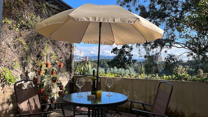 Lovely 1-bedroom Loft With A Beautiful View - Guatemala