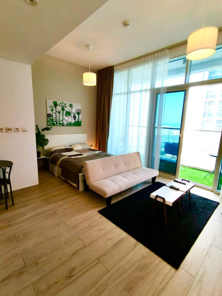Lovely Fully Equipped Studio In A Brand New Tower - Dubai