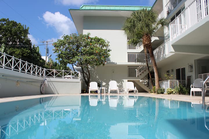 Cozy Vacation Getaway - Crandon Park, FL