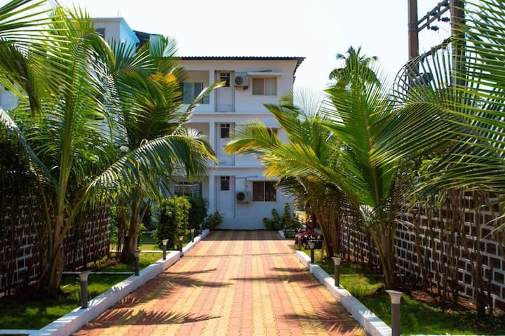 Lovely 1-bedroom Serviced Apartment With Pool - Goa